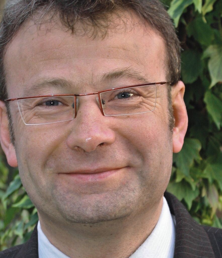 Dr. Andreas Becker - DEGA GALABAU das Magazin für den Garten- und Landschaftsbau