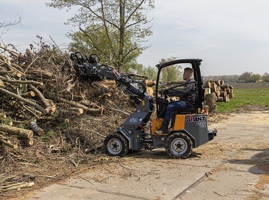 TOBROCO-GIANT hat seine vielseitigen vier kleinsten Radlader optimiert ...